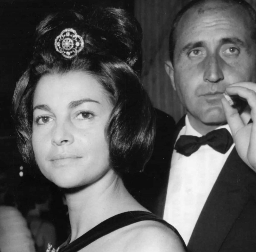 Nobiltà a luci rosse, il delitto Casati Stampa