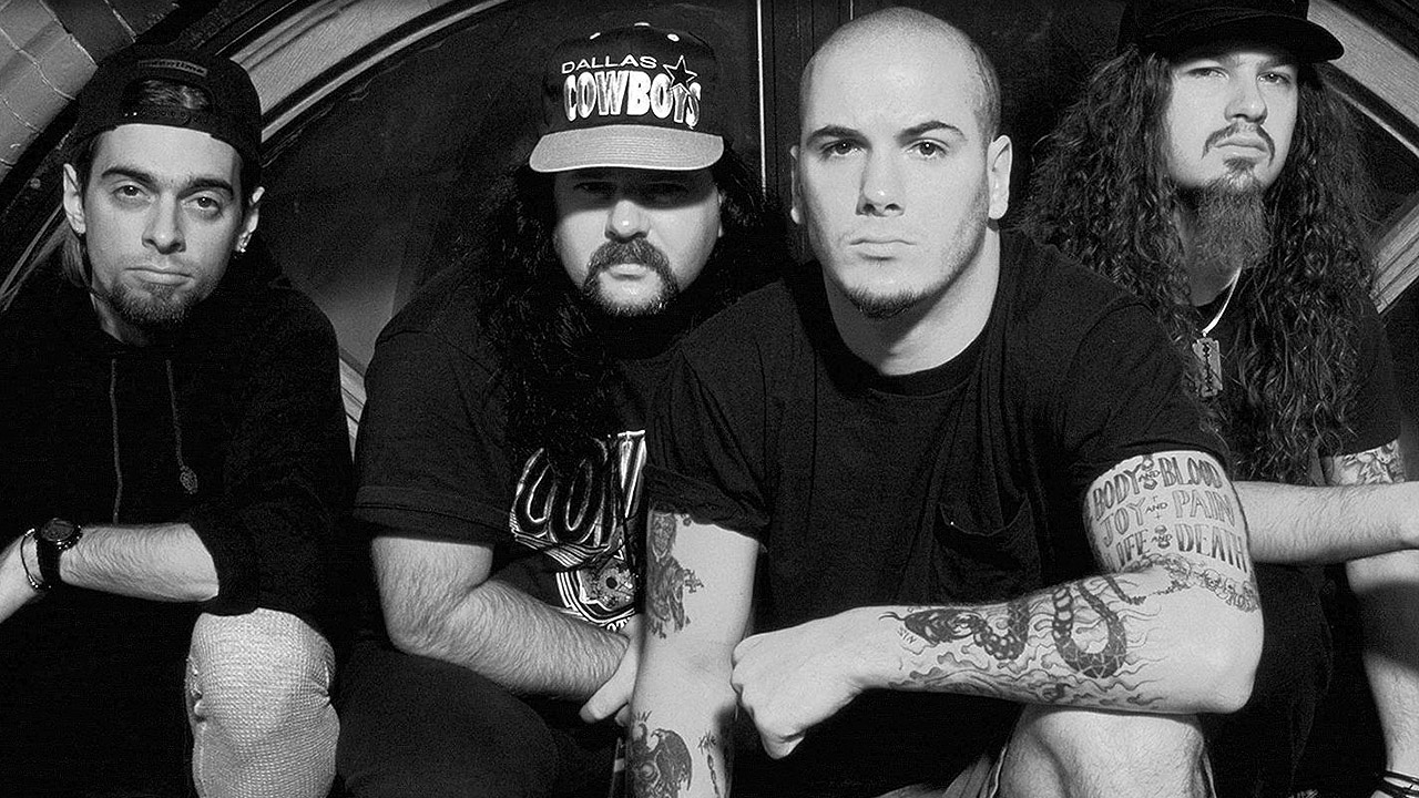 Forever stronger than all: trent’anni di Far Beyond Driven